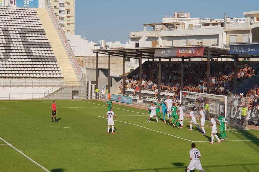 Farense perde frente à Académica - Barlavento
