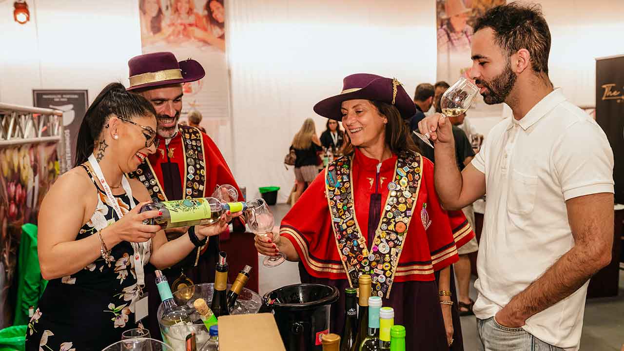 Albufeira: Mais de 10 mil visitaram a 13.ª Grande Mostra de Vinhos de ...