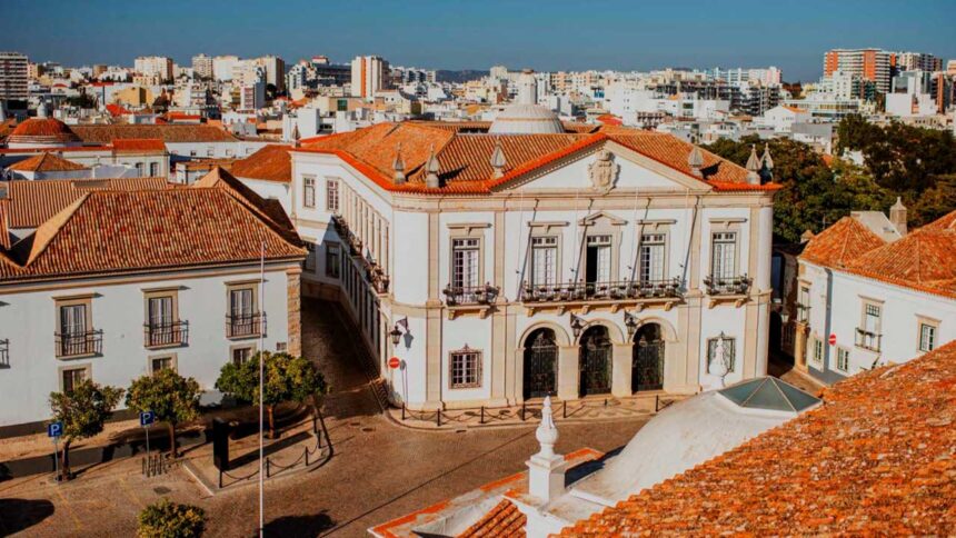 Câmara de Faro aprova orçamento de 83,5 milhões para 2026